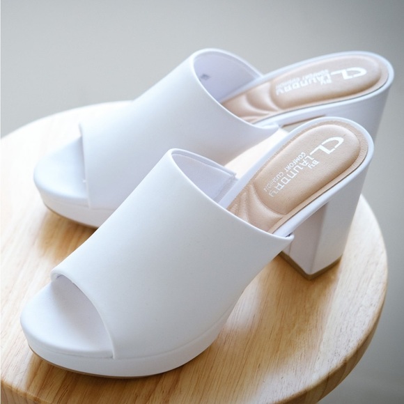 Chinese Laundry | Shoes | Nwt Chinese Laundry White Chunky Platform ...
